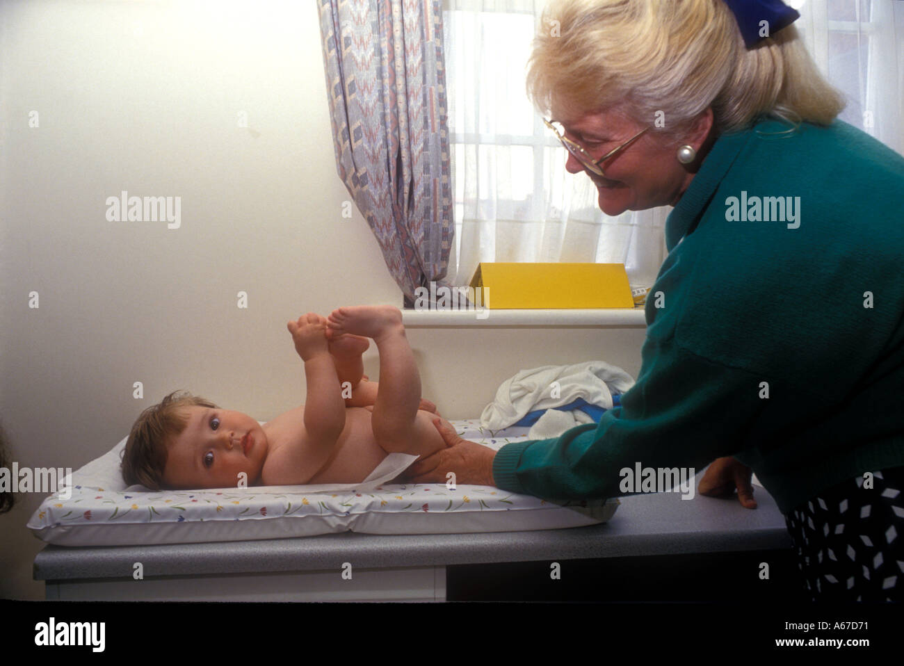 Health visitor baby hi-res stock photography and images - Alamy