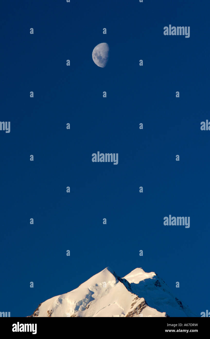 Moonrise over Mt Cook, Mt Cook National Park, New Zealand Stock Photo ...