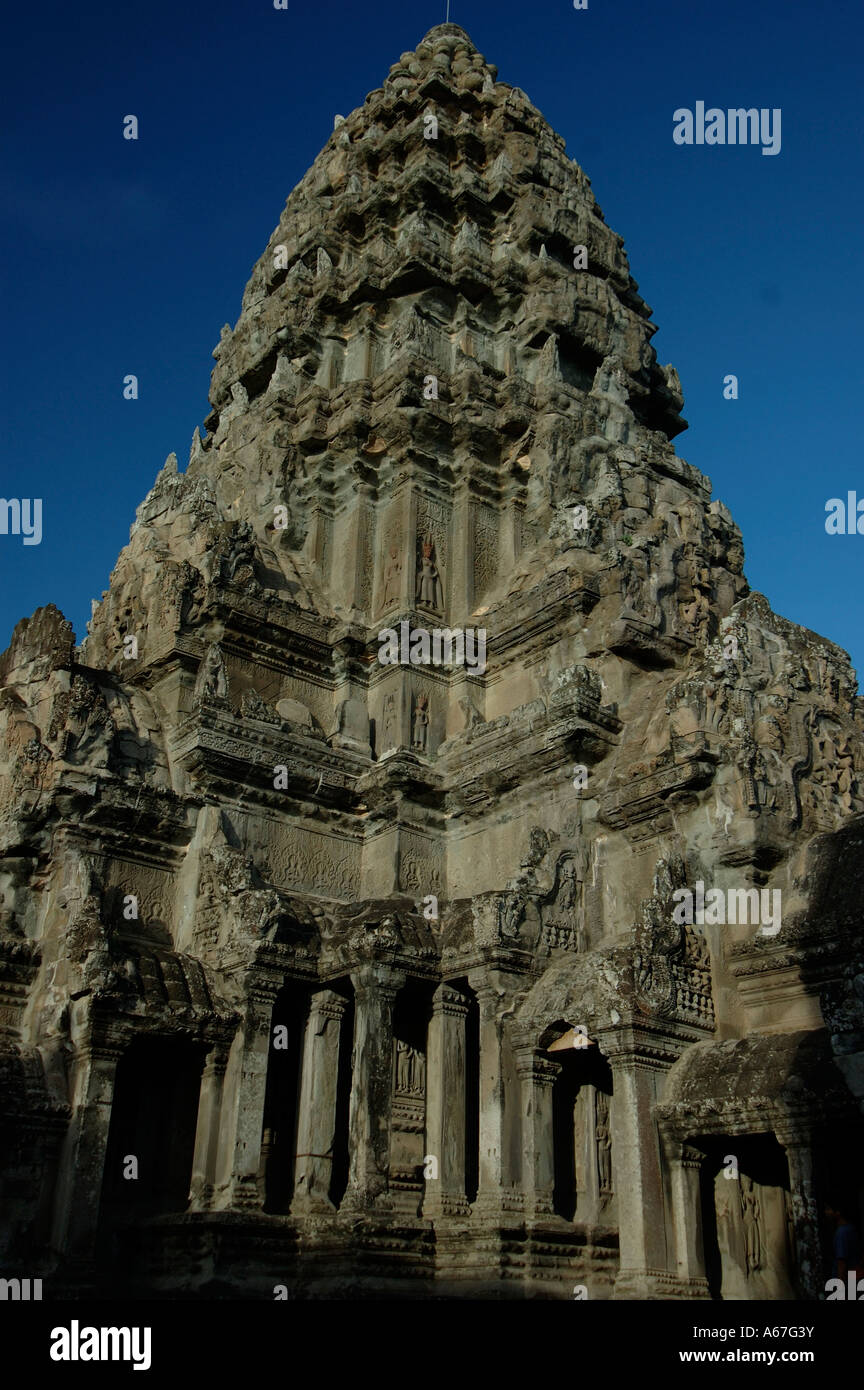 Central Sanctuary Tower, Angkor Wat (or Angkor Vat) - Khmer temple ...