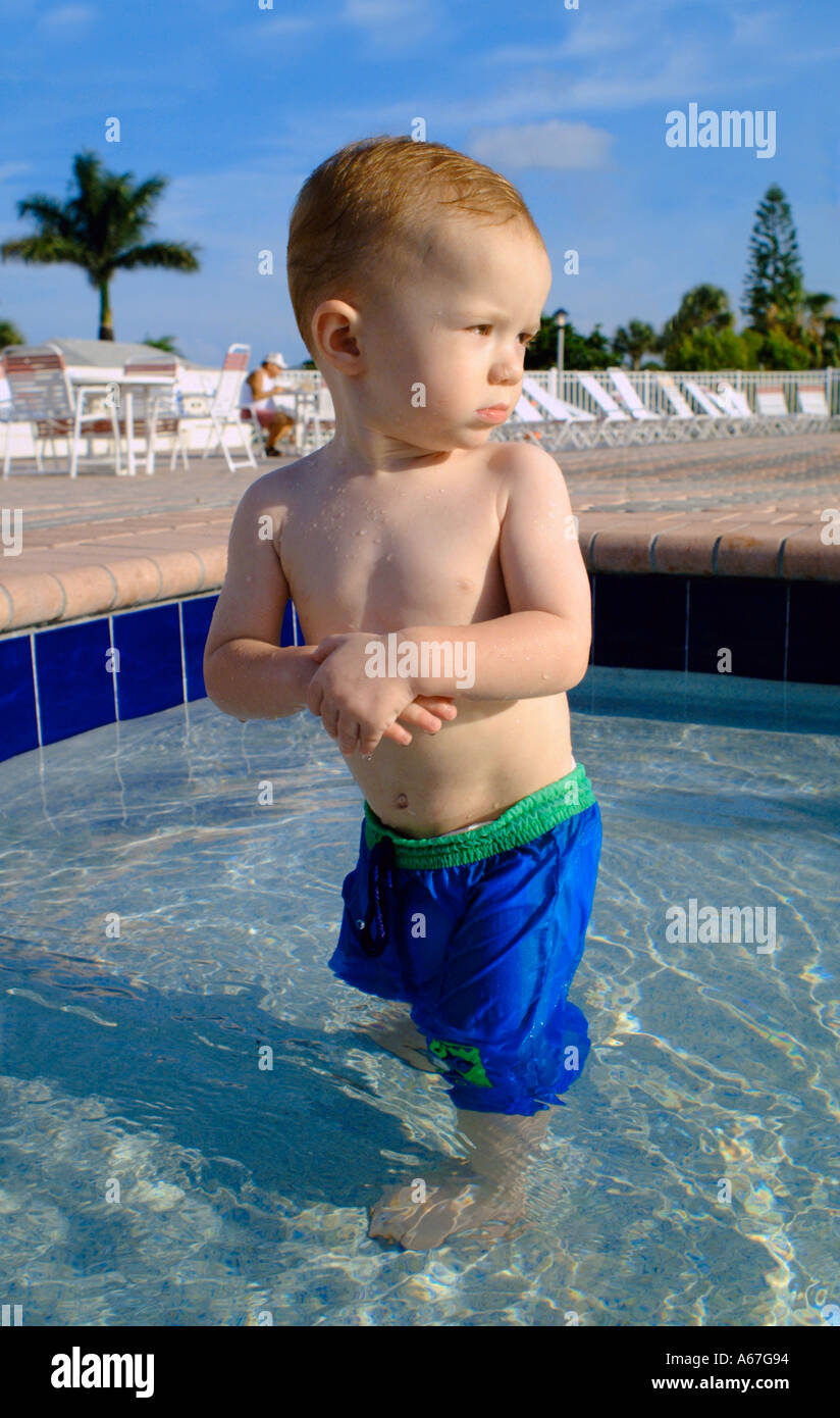 Kiddy pools hi-res stock photography and images - Alamy