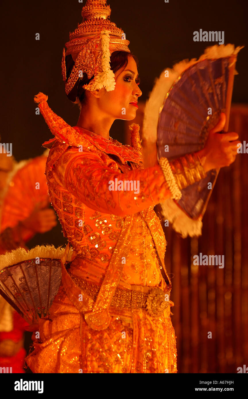 Khmer Traditional Dancer, Angkor Wat, Siem Reap, Cambodia Stock Photo ...