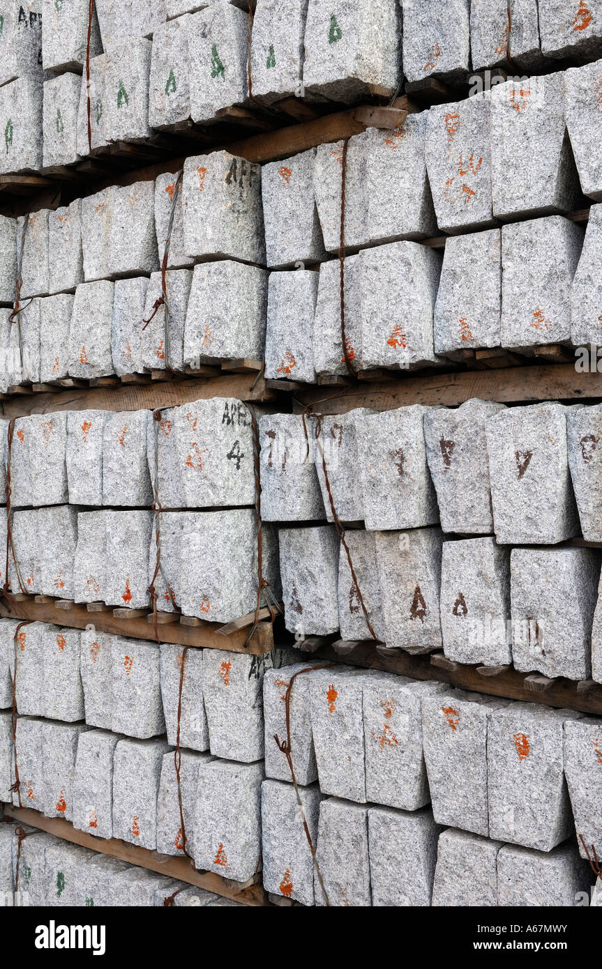 Granite stack of tiers hi-res stock photography and images - Alamy