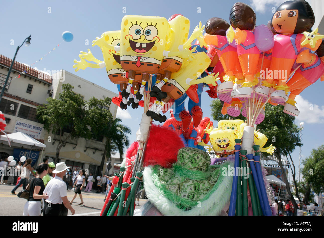 Spongebob hi-res stock photography and images - Alamy