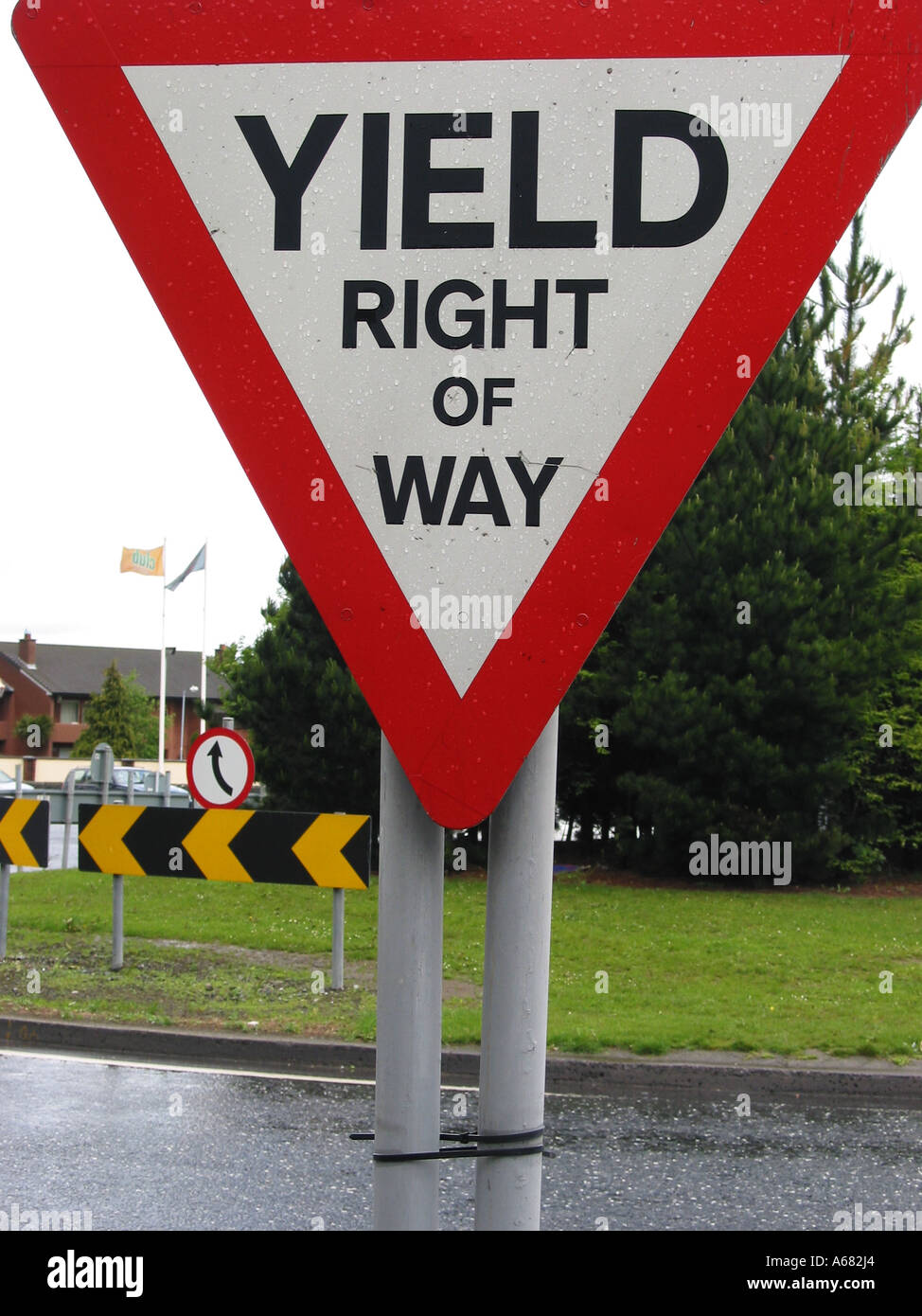 give way sign in a suburban area of Dublin Ireland Stock Photo - Alamy