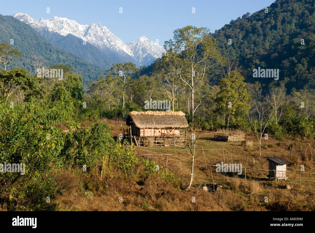 Kachin mountains hi-res stock photography and images - Alamy
