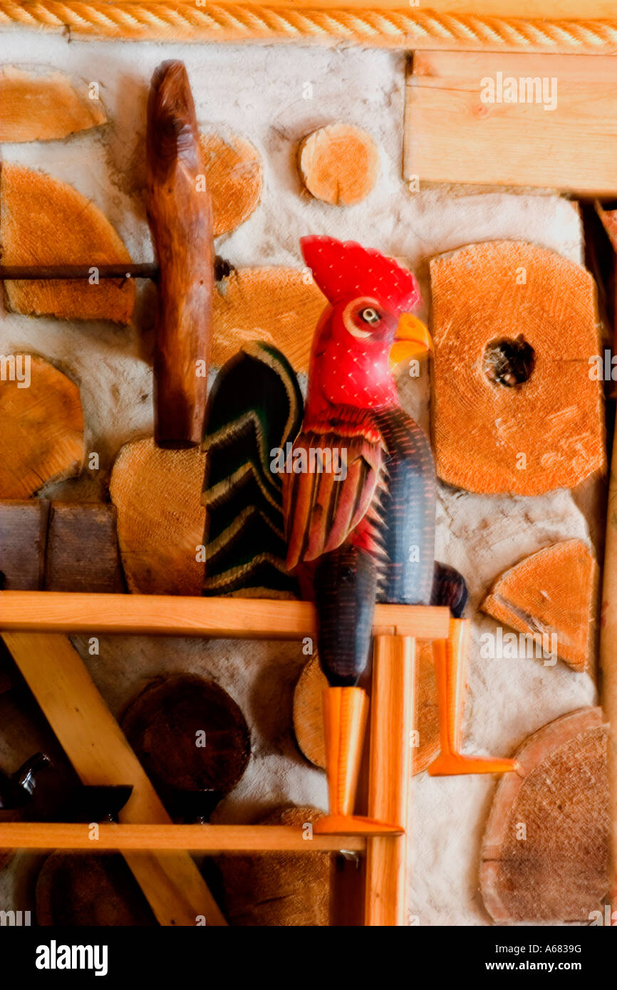 Rooster on log hi-res stock photography and images - Alamy
