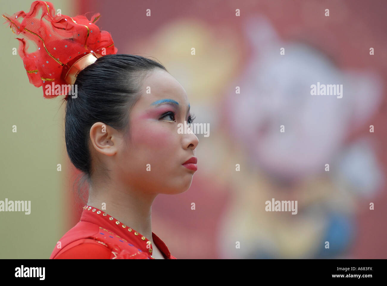 A chinese dancer in Hong Kong China Stock Photo - Alamy