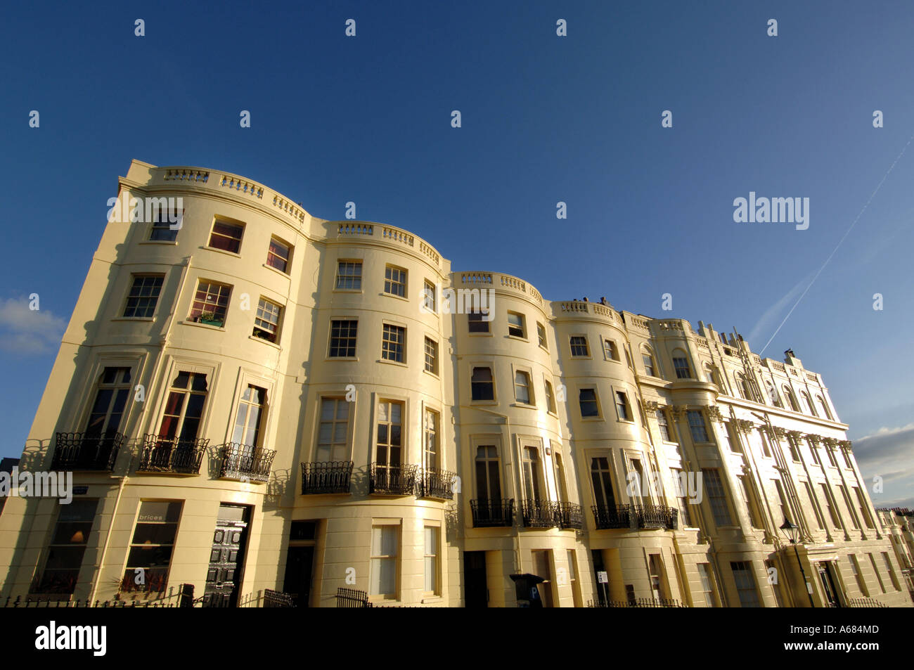 Regency buildings houses seafront hi-res stock photography and images ...