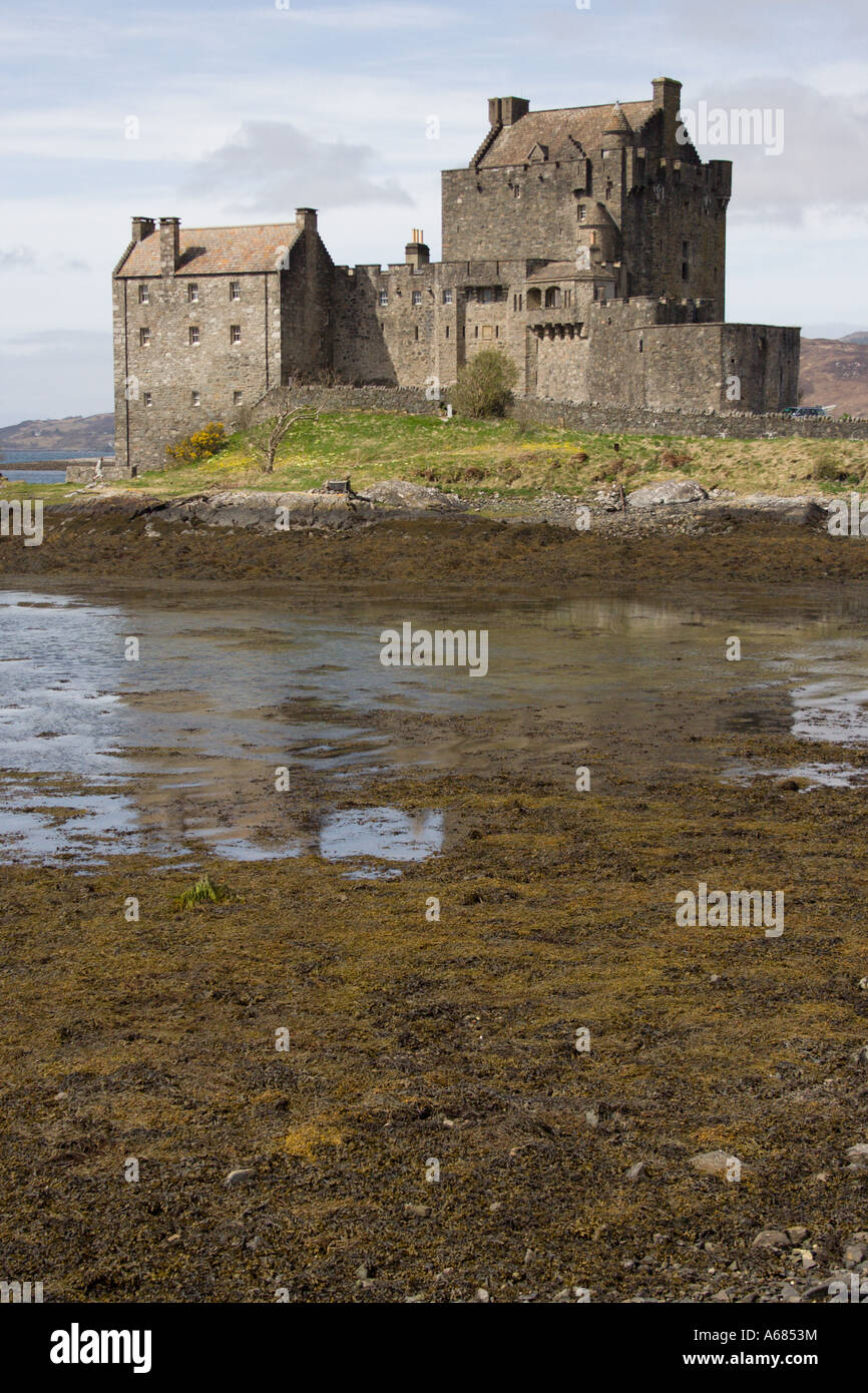 Eilean Donan Castle in Wester Ross Stock Photo - Alamy
