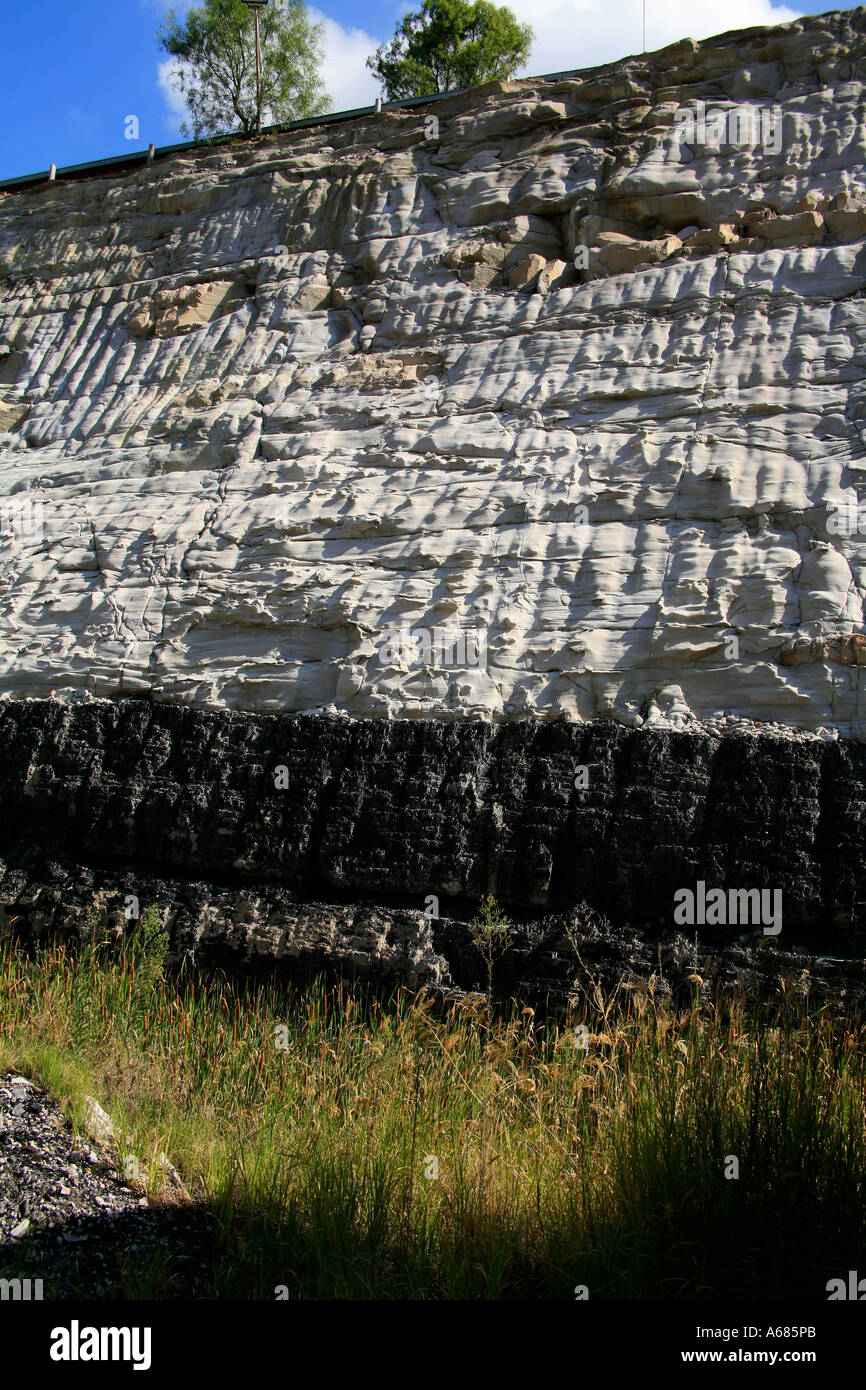 Coal seam strata Stock Photo - Alamy