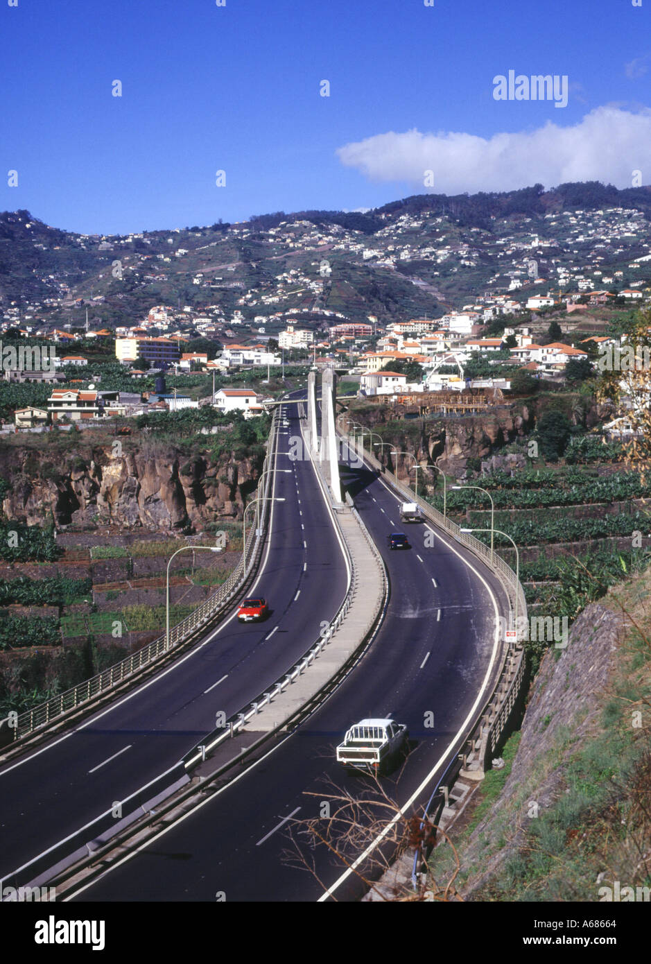 dh FUNCHAL AREA MADEIRA Dual carriage concrete road bridge across ...
