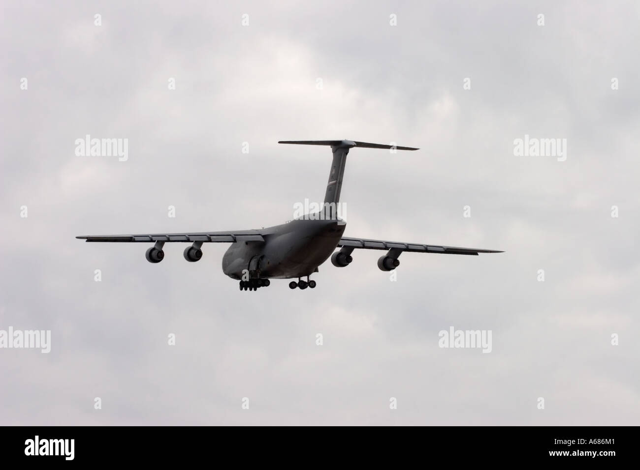 Landing C-5 aircraft Stock Photo - Alamy