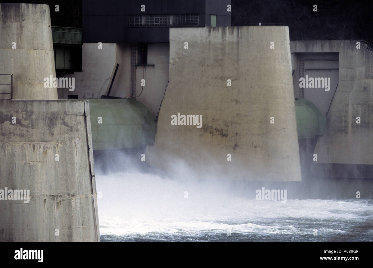 Hydro electric system hi-res stock photography and images - Alamy