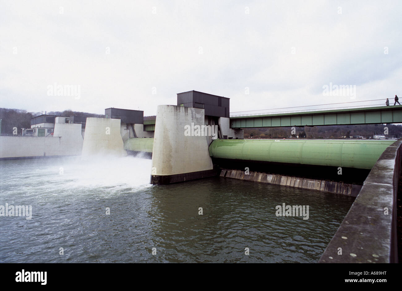 Tidal power plant hi-res stock photography and images - Alamy