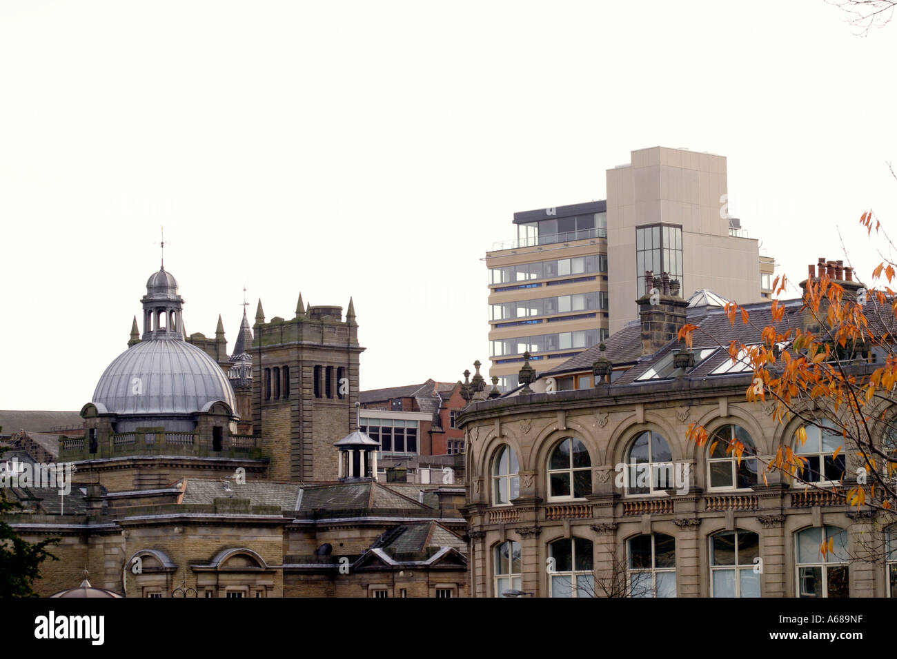 Architecture buildings harrogate victorian hi-res stock photography and ...