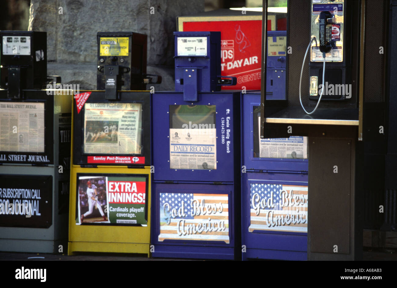 Newspaper box hi-res stock photography and images - Alamy