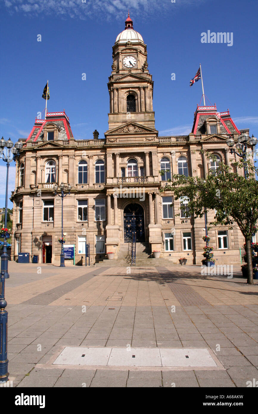 Dewsbury Town Hall opened on September 17 1889 Designed by local ...