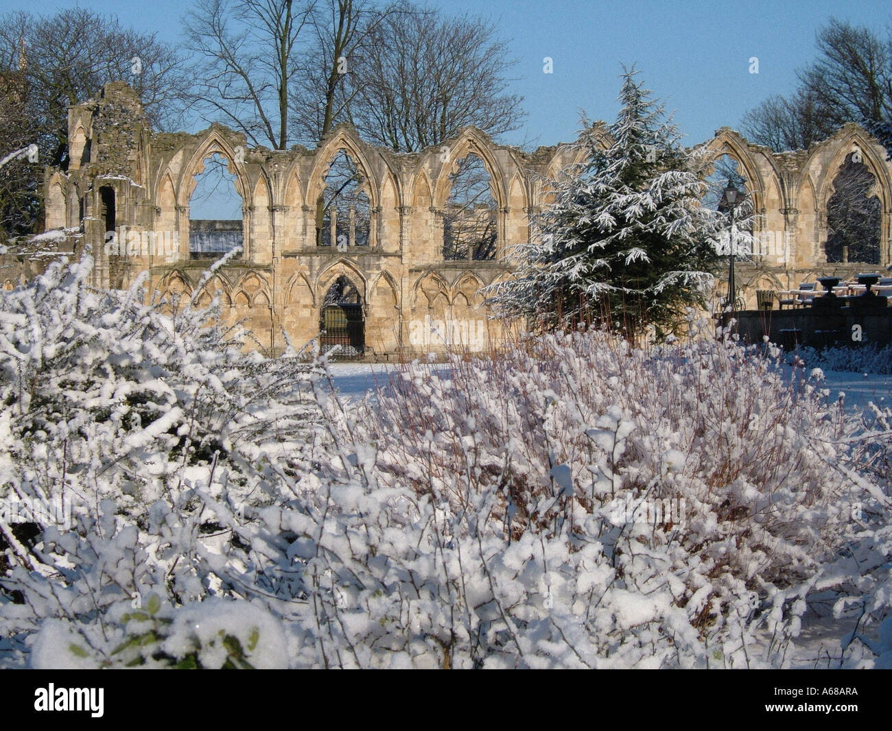 Abbey Ruins Snow Trees High Resolution Stock Photography and Images - Alamy