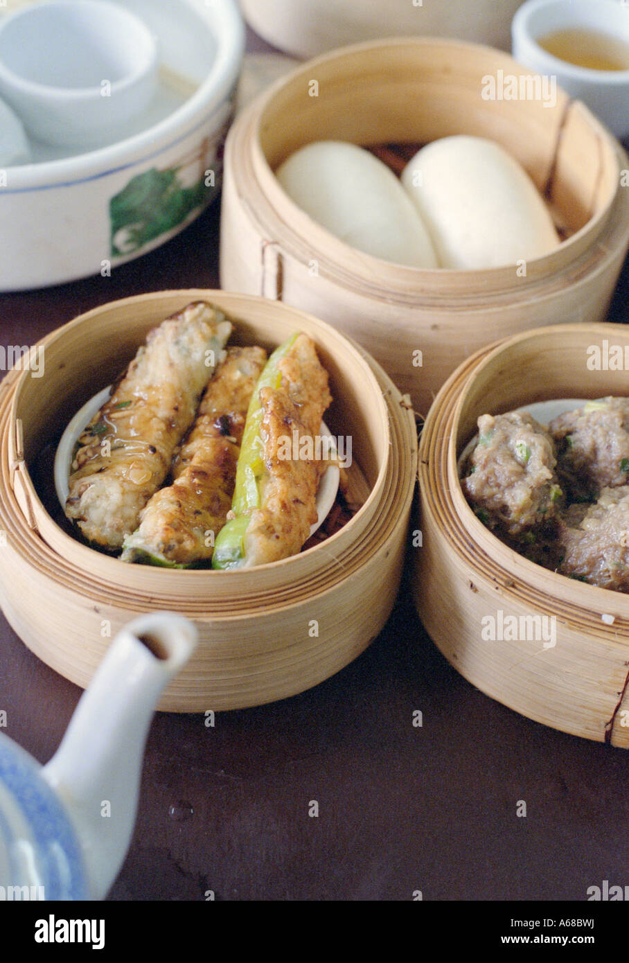 Chinese tea market hi-res stock photography and images - Alamy