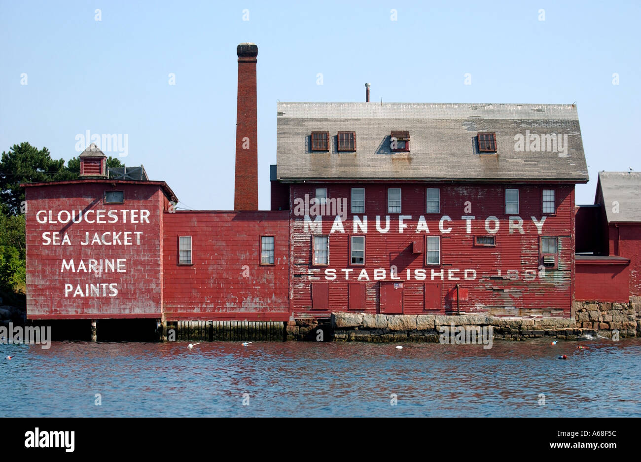 Old waterfront warehouse, manufacturing building, Gloucester ...