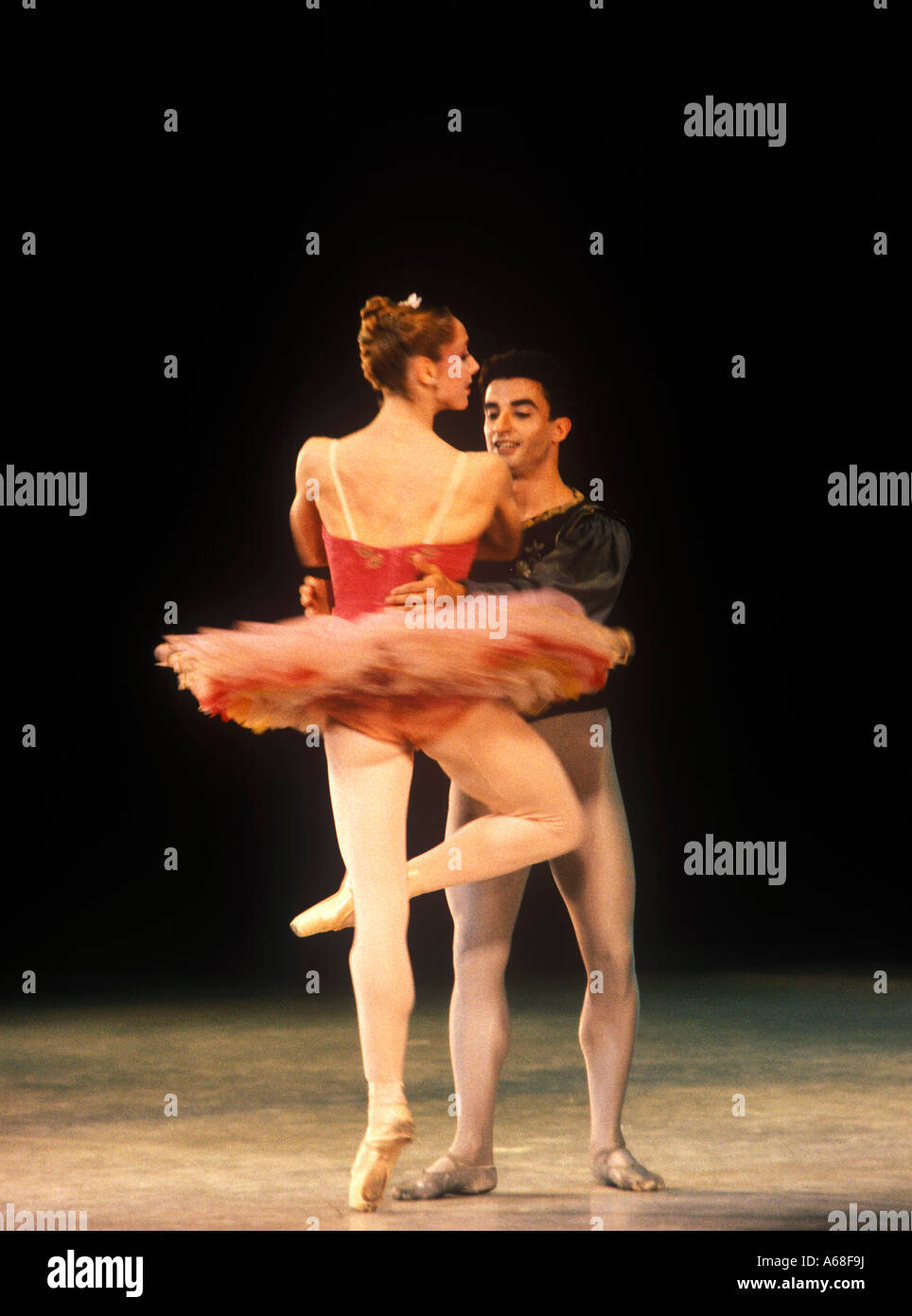 Ballet hi-res stock photography and images - Alamy