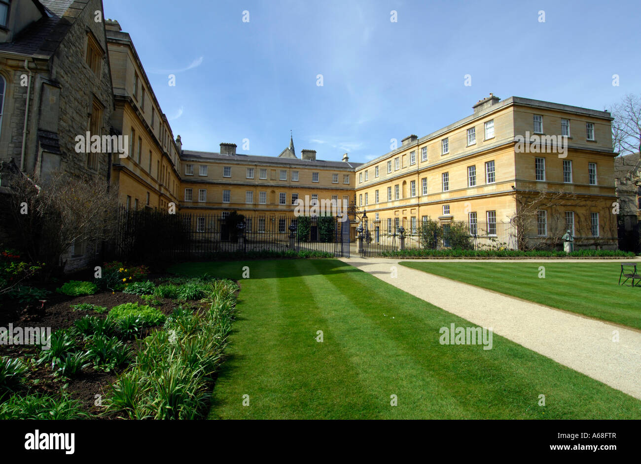 The Lawns and Garden Quadrangle of Trinity College Oxford Stock Photo ...