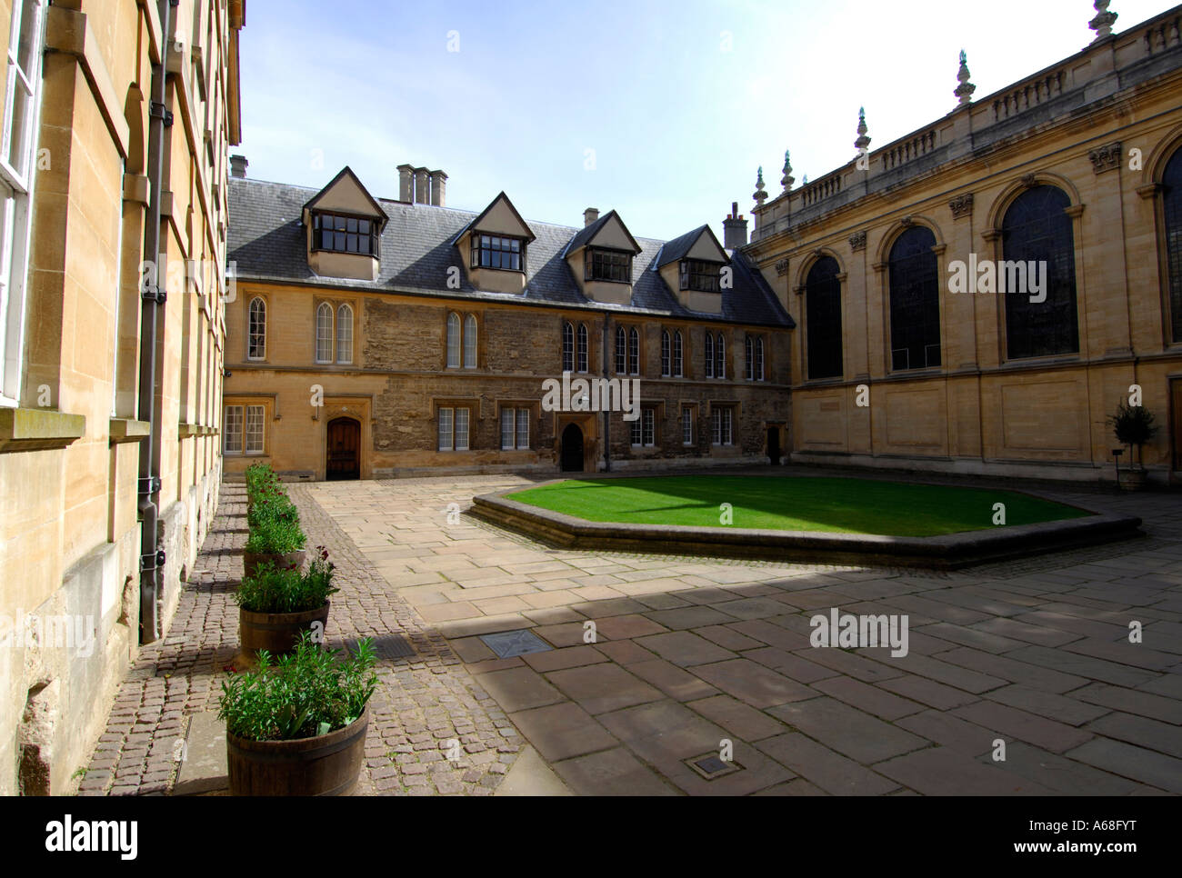 Trinity College Durham Quadrangle and Chapel Stock Photo - Alamy