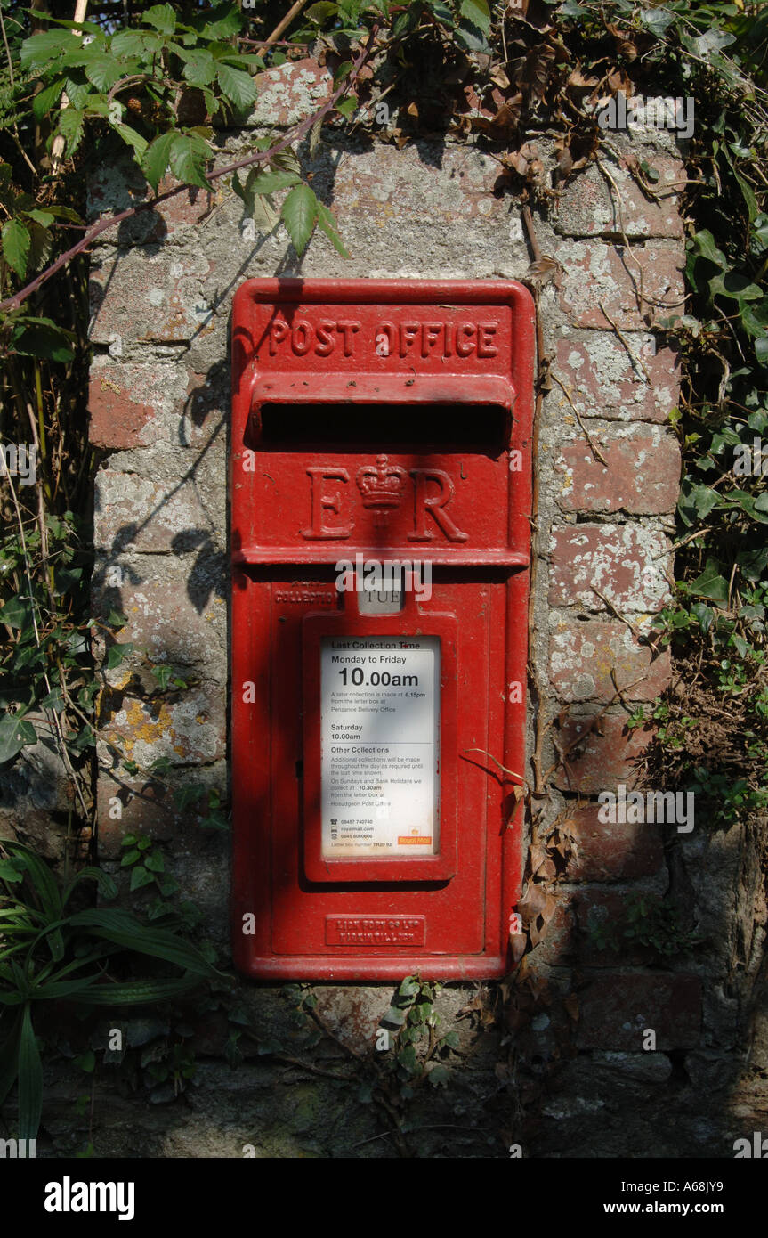 Letter box mounted in stone wall hi-res stock photography and images ...