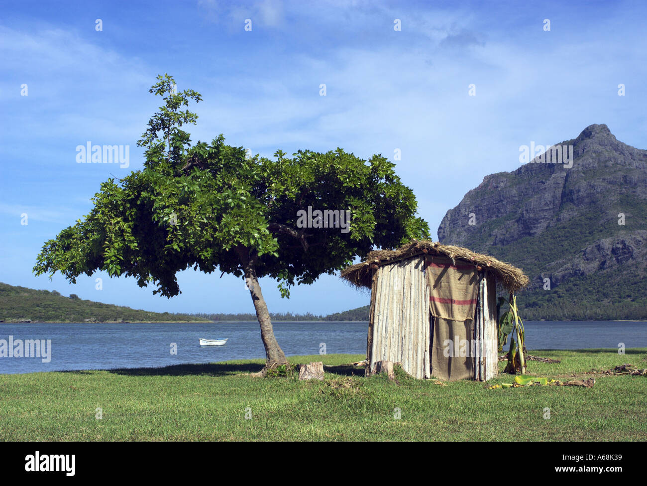 Chalet robinson hi-res stock photography and images - Alamy