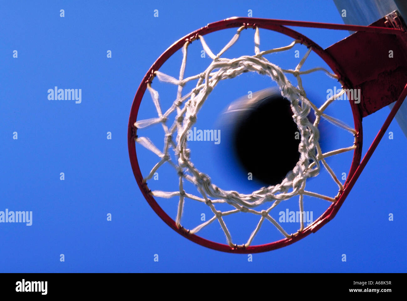 Scoring hoops hi-res stock photography and images - Alamy