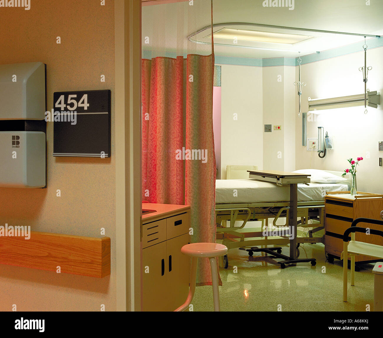 Hospital patient room Stock Photo - Alamy