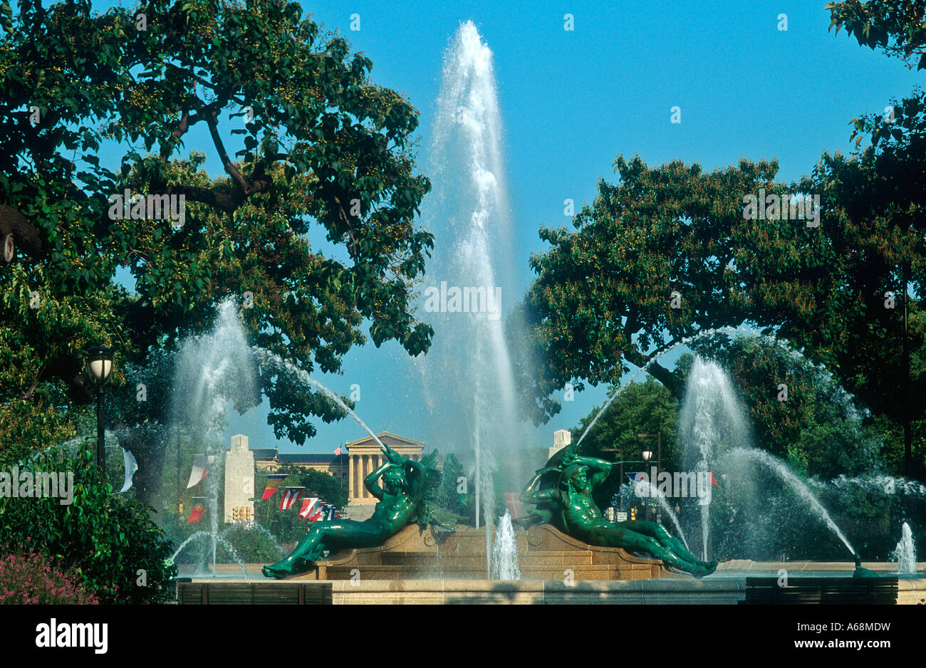 Logan Circle fountain Philadelphia Pennsylvania Stock Photo - Alamy