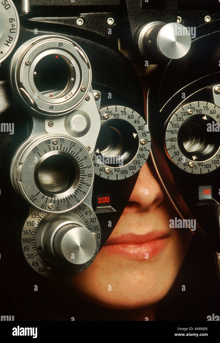 Eye evaluation hi-res stock photography and images - Alamy