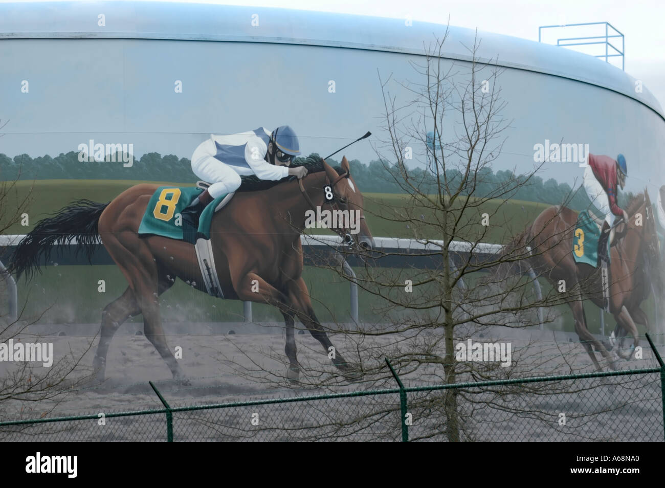 Water tank mural hi-res stock photography and images - Alamy