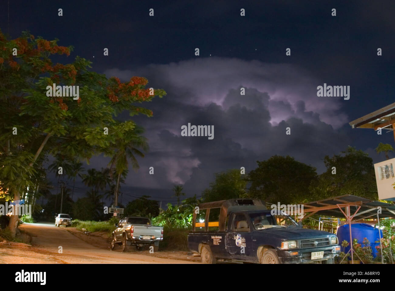 Lightning inside a cloud Stock Photo - Alamy