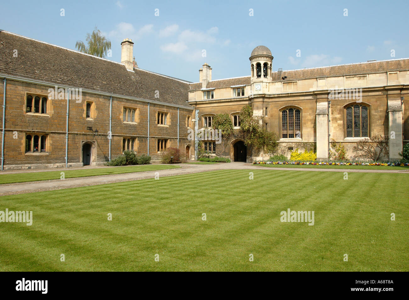 Gonville and caius college chapel hi-res stock photography and images ...