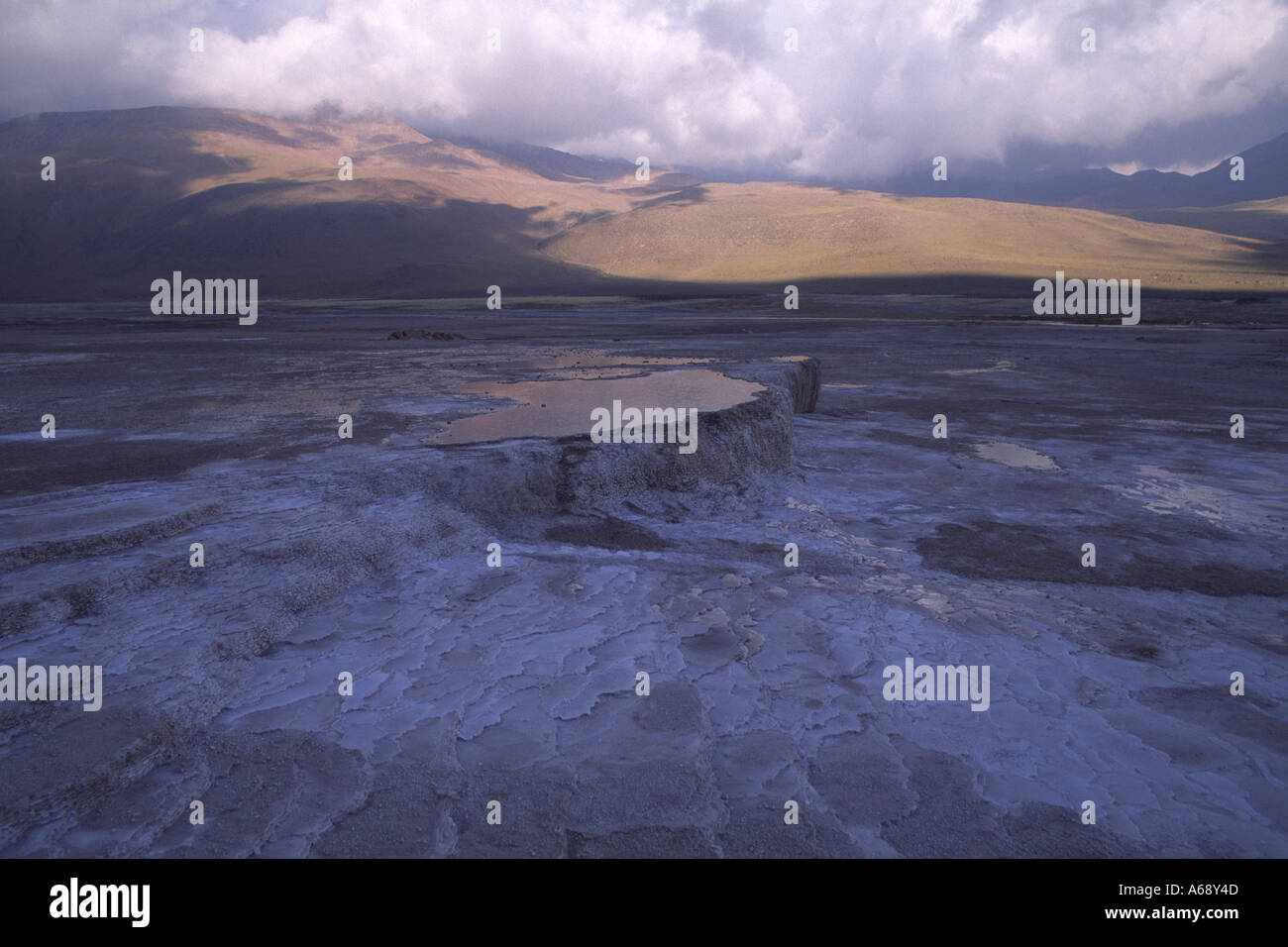 Chile water resources hi-res stock photography and images - Alamy