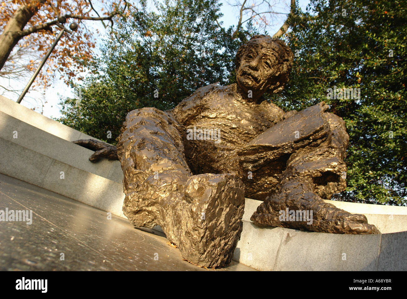 Albert einstein statue washington hi-res stock photography and images ...