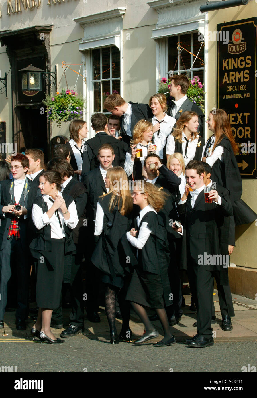 Students celebrating matriculation, freshman day, Oxford University ...