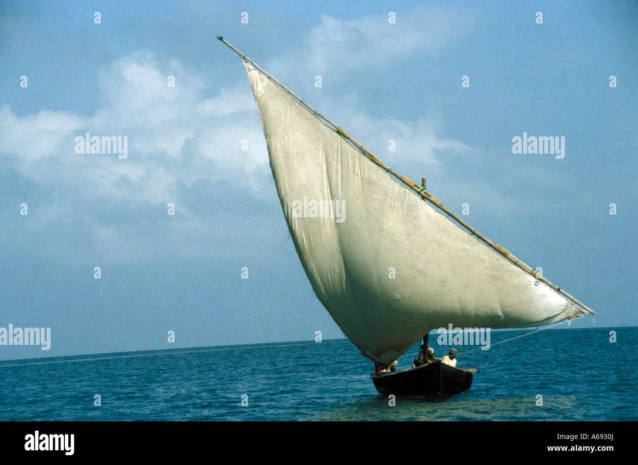 East Africa Tanzania Local Caption Zanzibar Tanzania Dhow Boat Stock ...