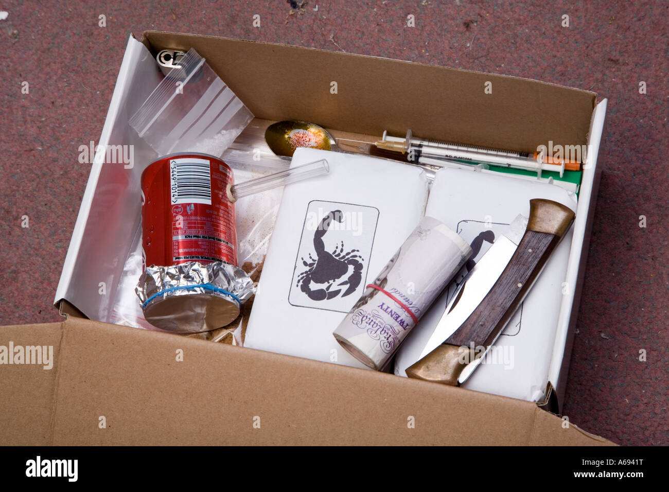 Typical drug dealer drugs and drug paraphernalia Stock Photo - Alamy