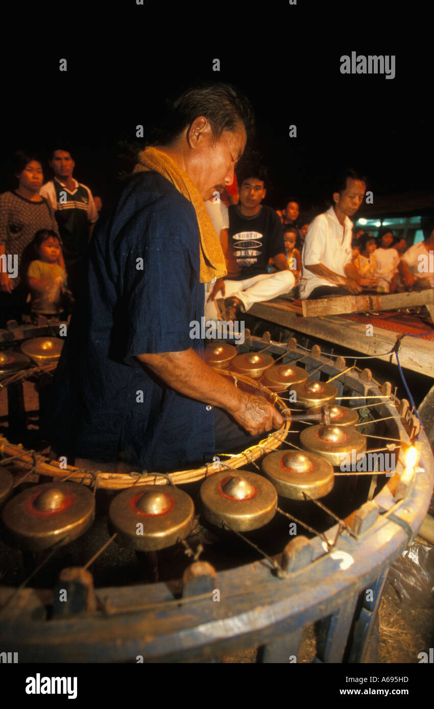 Male spectators theatre hi-res stock photography and images - Alamy