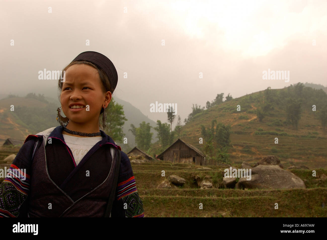 Black Hmong Indigenous people, Lao Chai, Sapa, Vietnam Stock Photo - Alamy