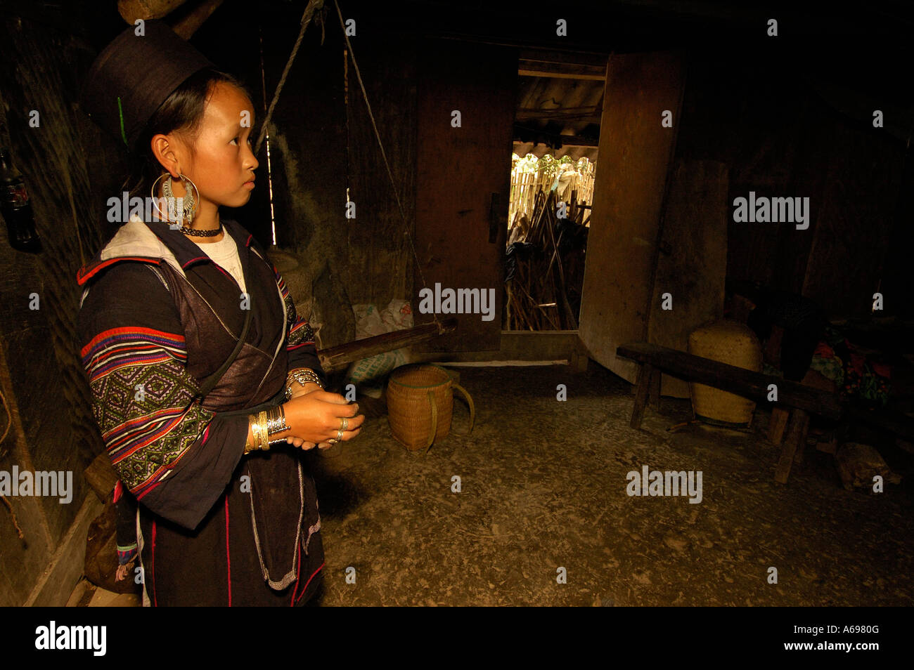 Black Hmong Indigenous people, Lao Chai, Sapa, Vietnam Stock Photo - Alamy