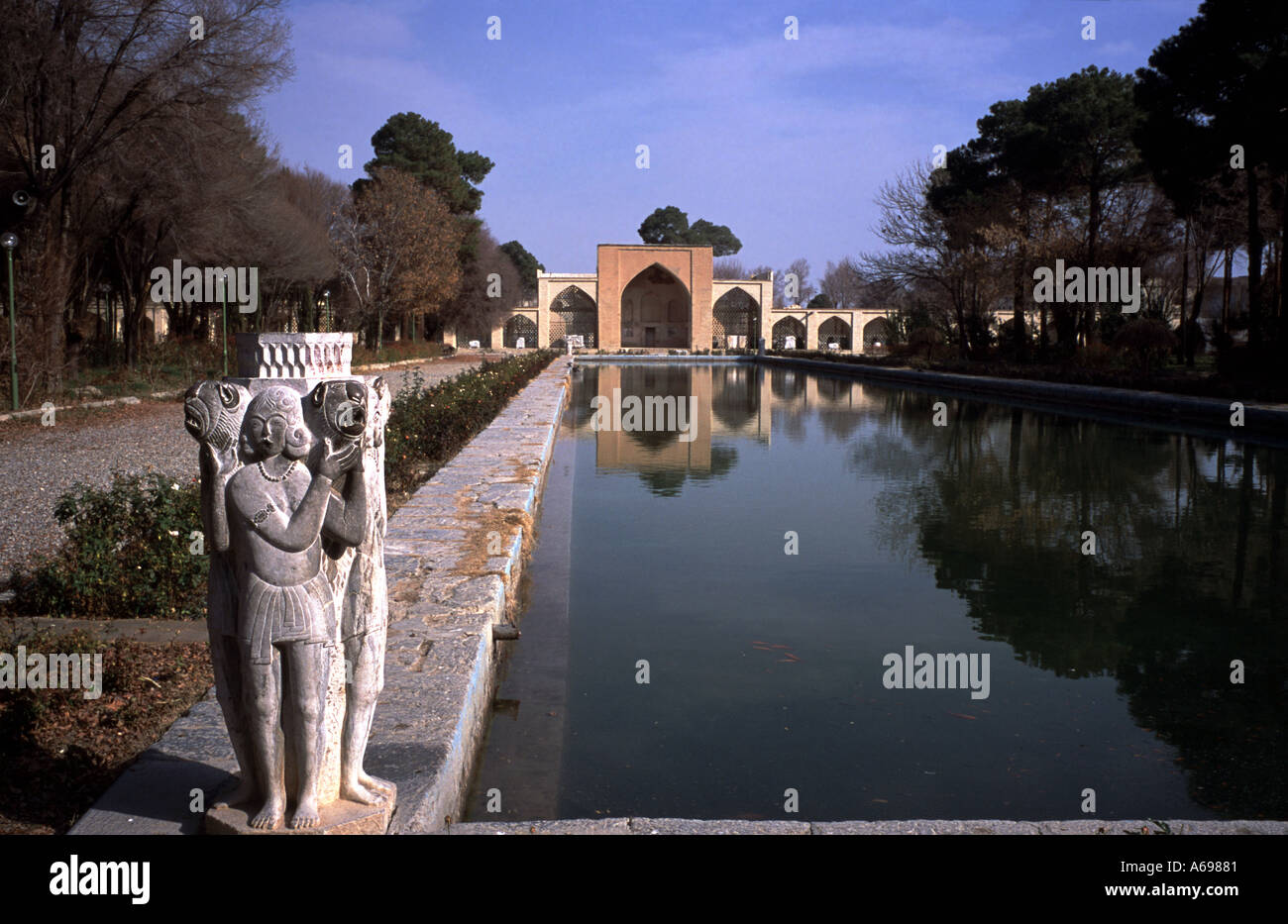 Park and pond of Chehel Sotun Esfahan Iran Stock Photo - Alamy