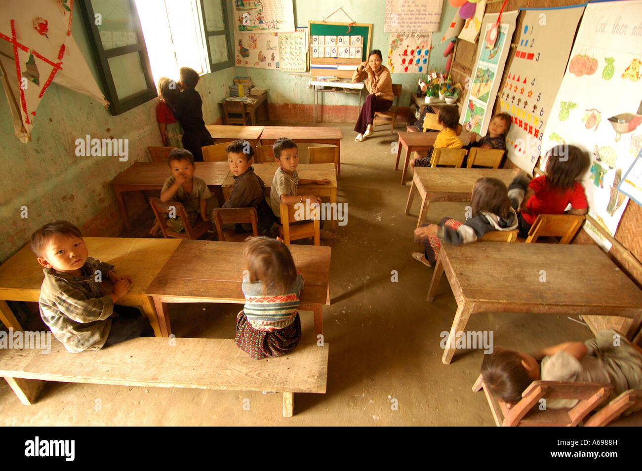 Black Hmong Indigenous school children, Lao Chai, Sapa, Vietnam Stock ...