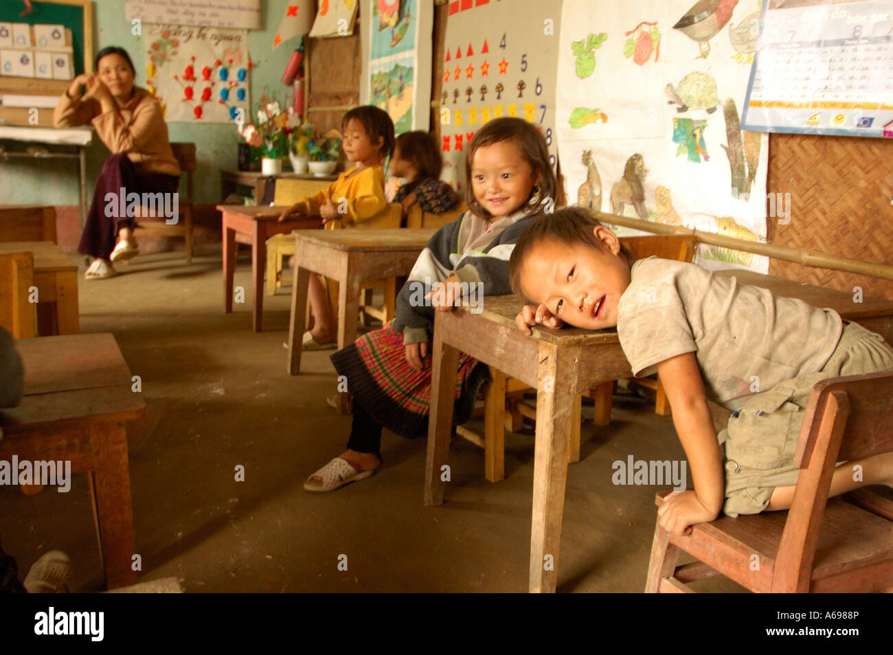 Black Hmong Indigenous school children, Lao Chai, Sapa, Vietnam Stock ...