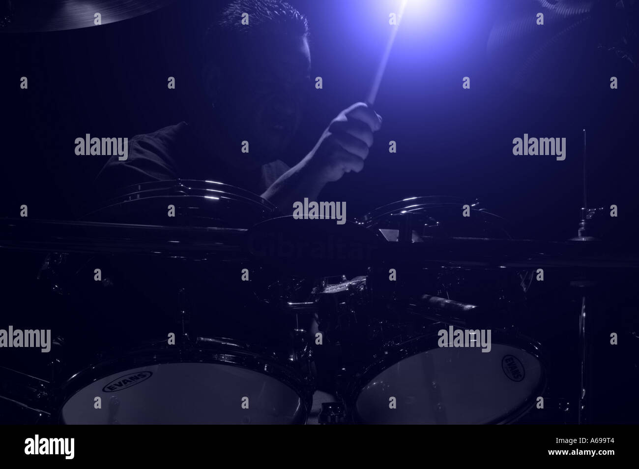 Drummer performance hi-res stock photography and images - Alamy