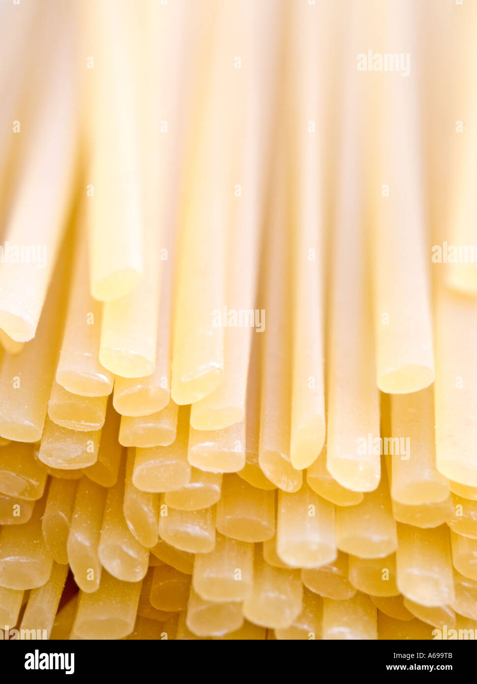 Linguine pasta hi-res stock photography and images - Alamy