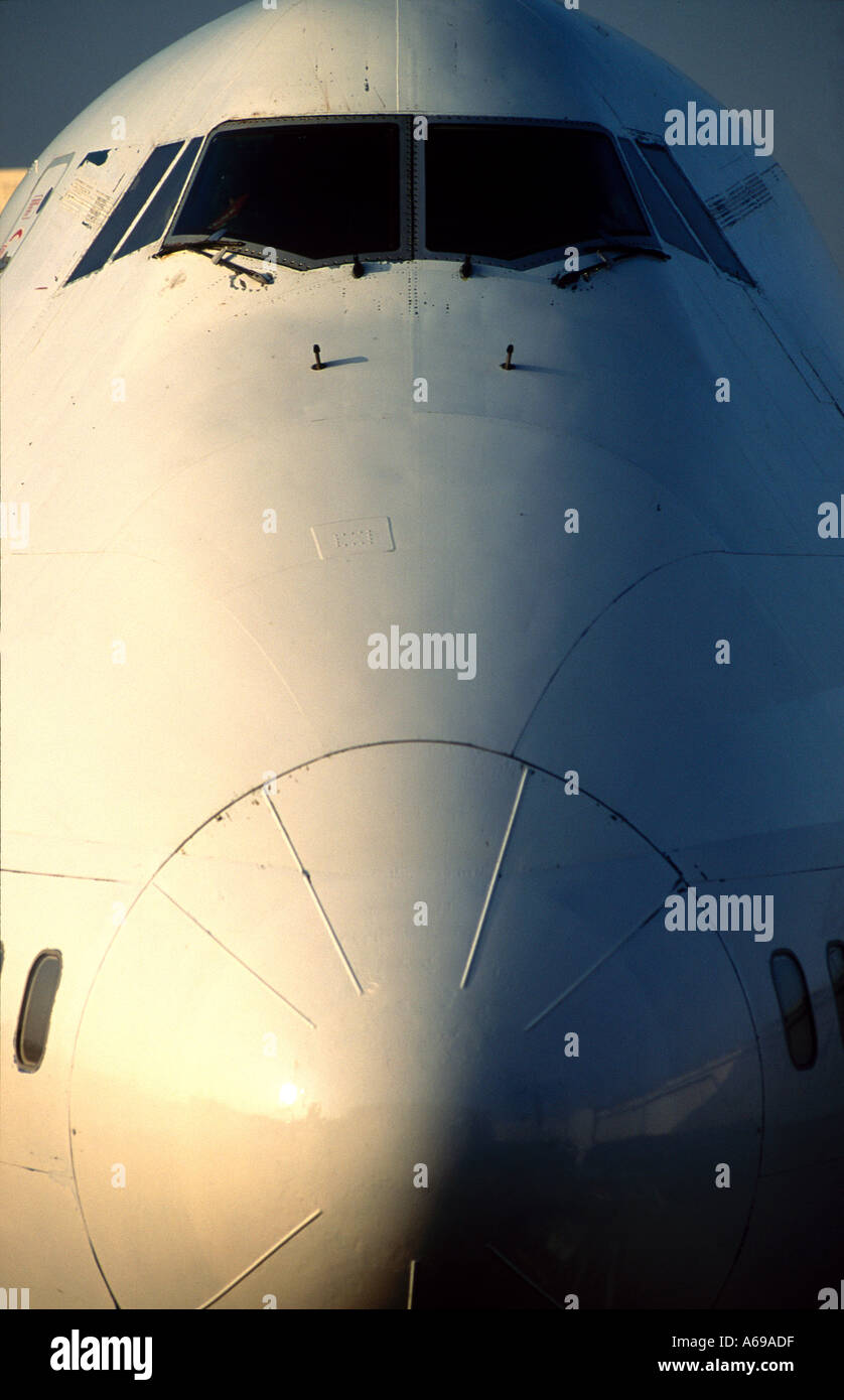 Boeing 747 jumbo jet nose hi-res stock photography and images - Alamy